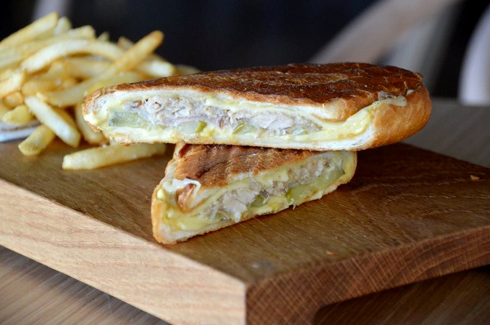 2KW Bar and Restaurant – ADELAIDE FOOD CENTRAL